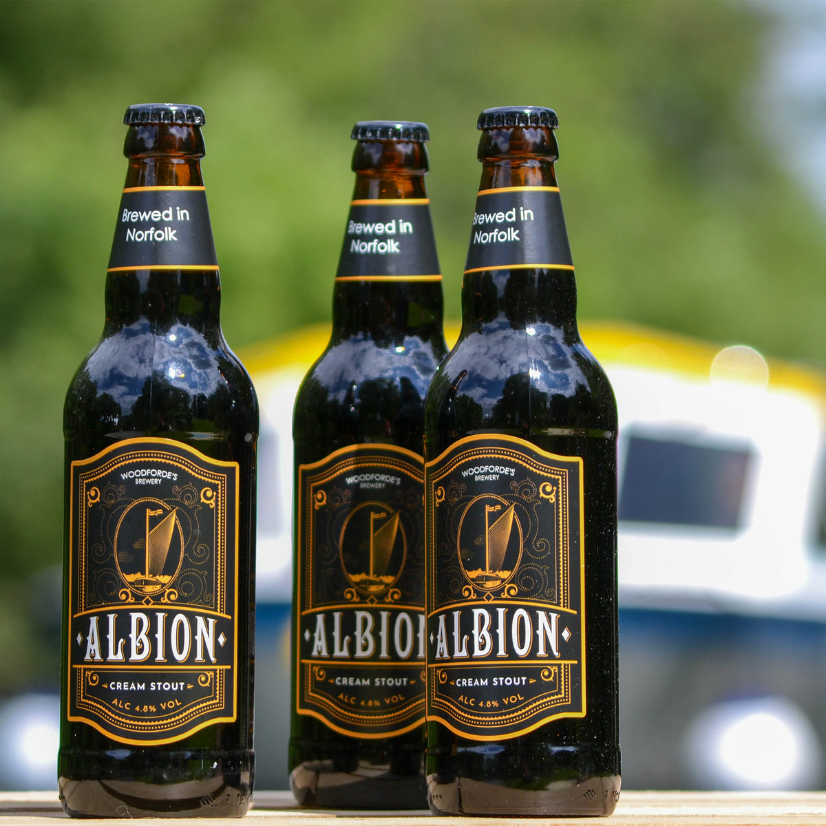 Albion | Cream Stout | 8x500ml Bottle Case | Woodforde's Brewery